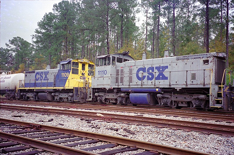 CSX 1110 & 1109